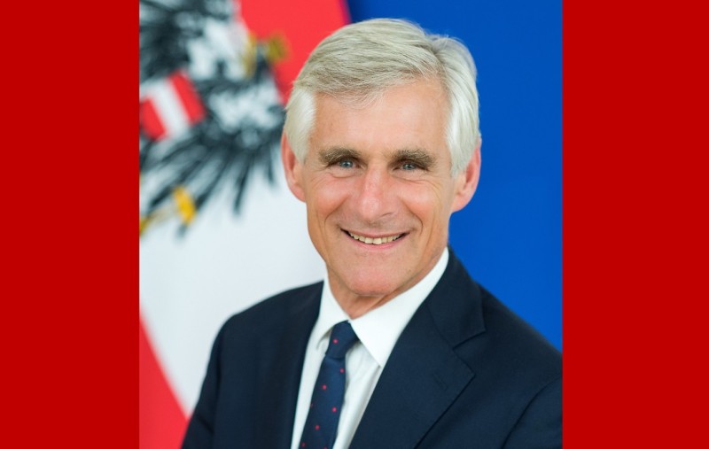 Dr. Michael Linhart ist neuer Botschafter der Republik Österreich in ...